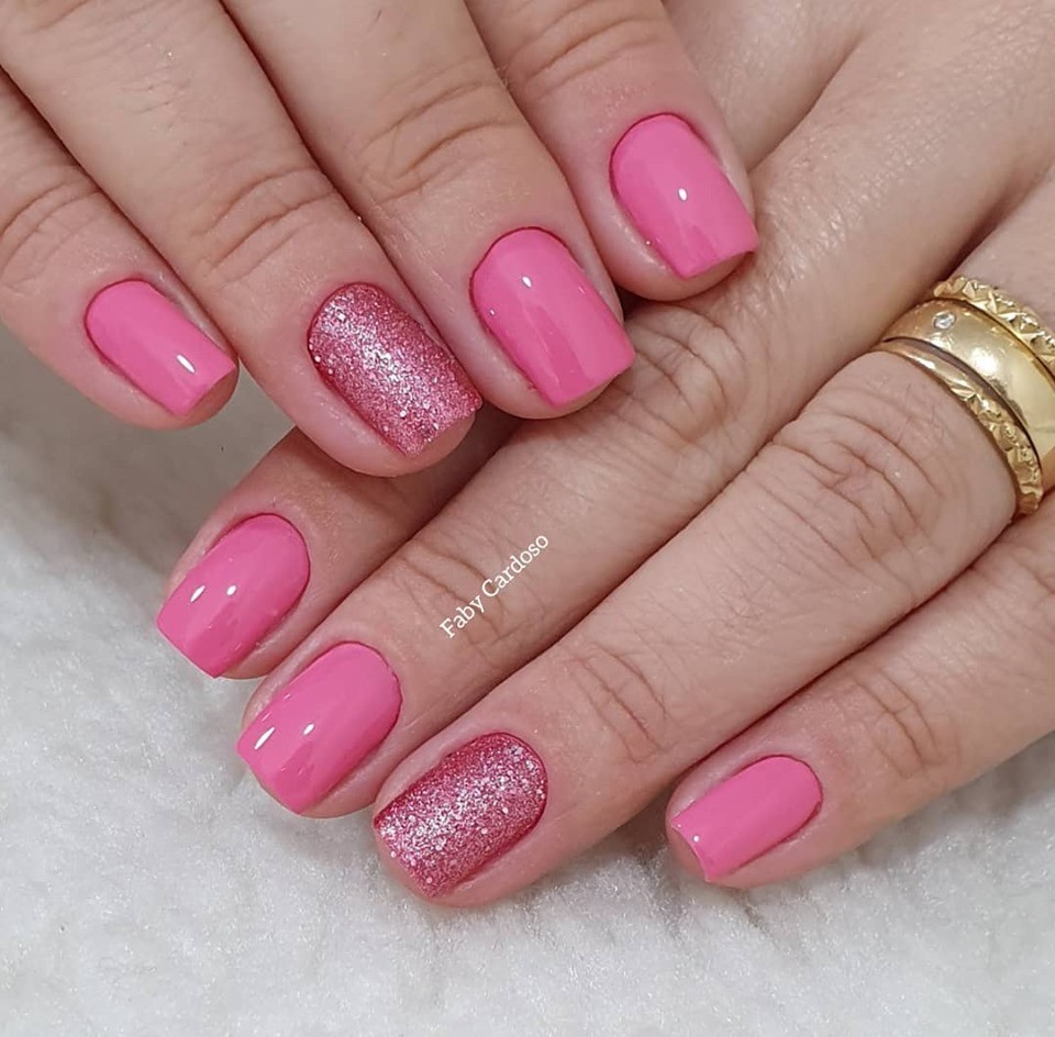 31 Modelos de unhas em rosa para você se inspirar!!!